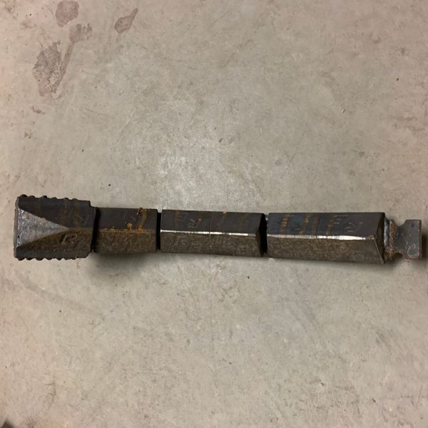 MAJOR DIFFERENCE BETWEEN FARMING IMPLEMENTS & EQUIPMENT - Richmond ...