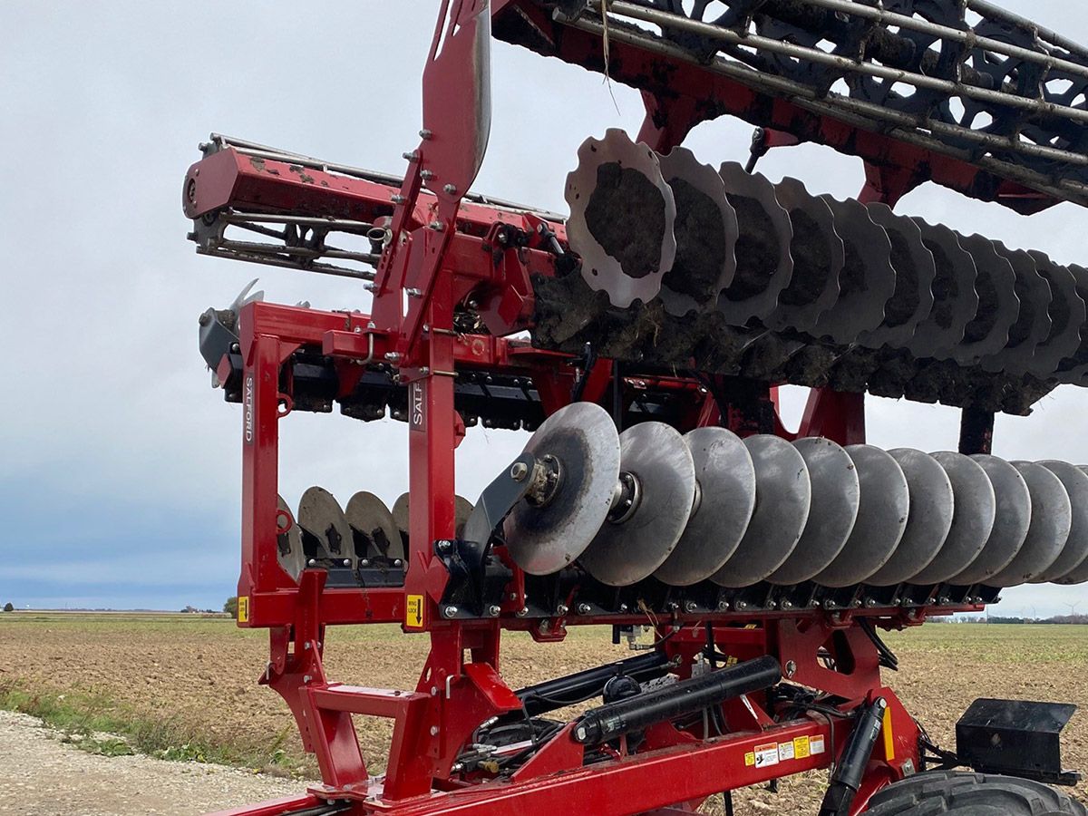 TIPS FOR ACHIEVING THE CORRECT TILLAGE DEPTH - Richmond Brothers Equipment TIPS FOR ACHIEVING THE CORRECT TILLAGE DEPTH - Richmond Brothers Equipment