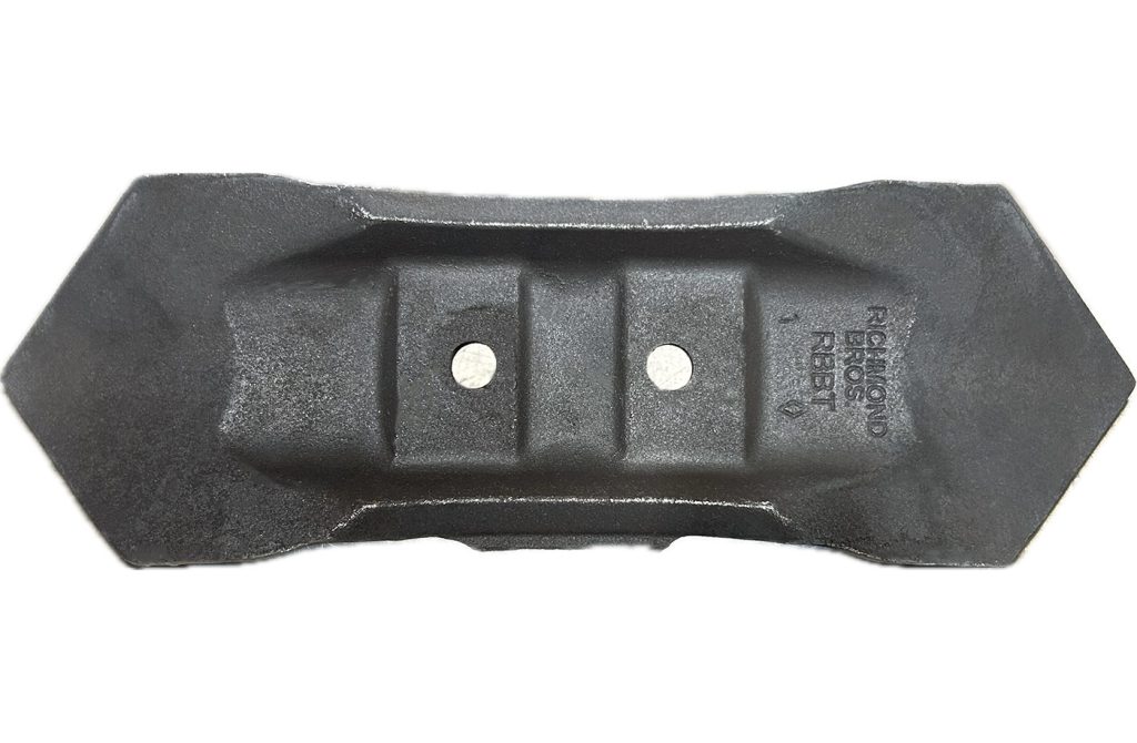 RBBT Beaver Tail Reversible Chisel Plow Point - Richmond Brothers Equipment